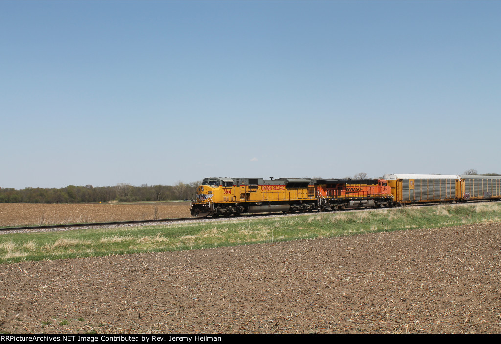 UP 3614 & BNSF 5934 (4)